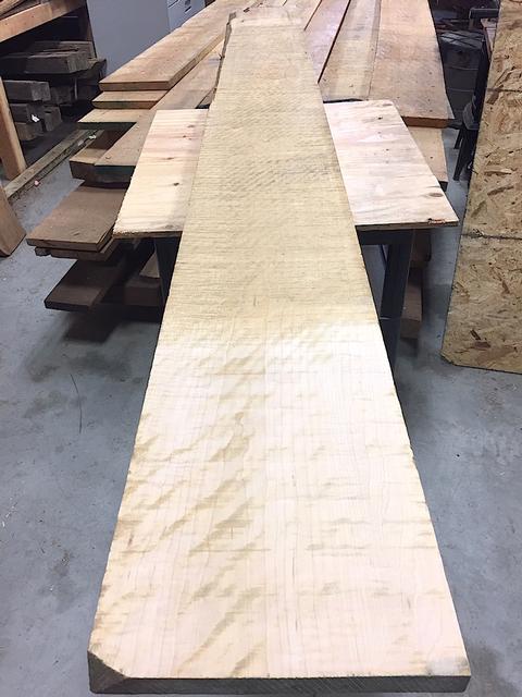 Hard Maple, Premium (curly) 1 x 10 x 110 - DomEx Hardwoods