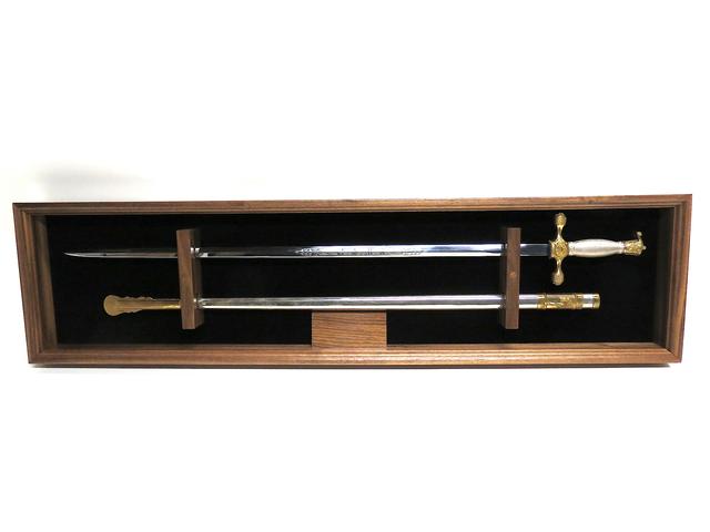 Saber Case - "open wall" (walnut) - DomEx Hardwoods